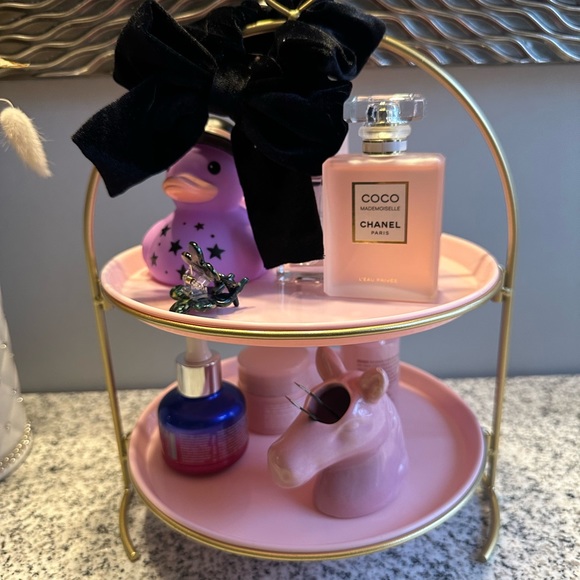 Target | Other | Nwt Bullseye Valentine 224 Baby Pink Gold Tiered Tray ...